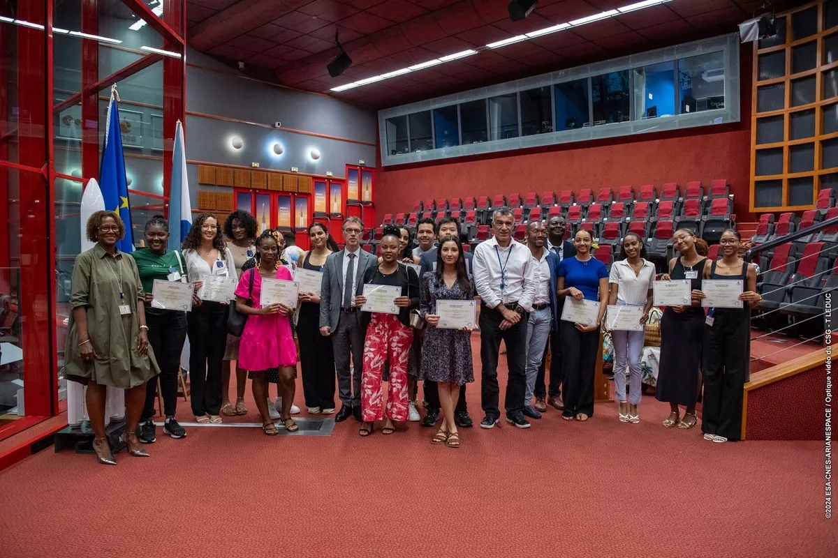 Bourses 2025 : fais ta demande avant le 19 mai ! | Centre Spatial Guyanais